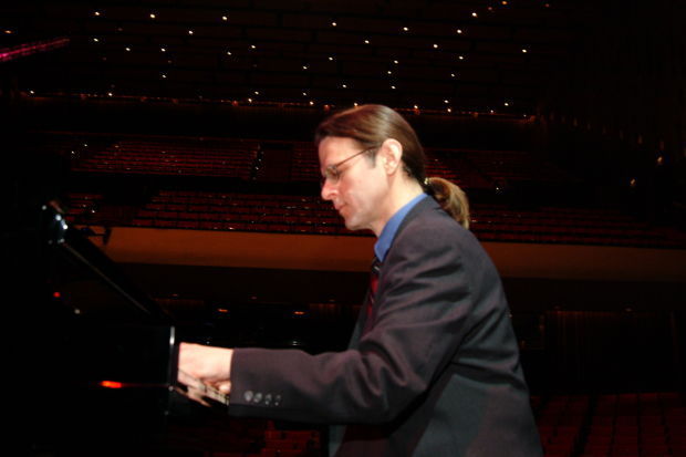 A grand piano is coming to the great hall at Logan Middle School | La ...